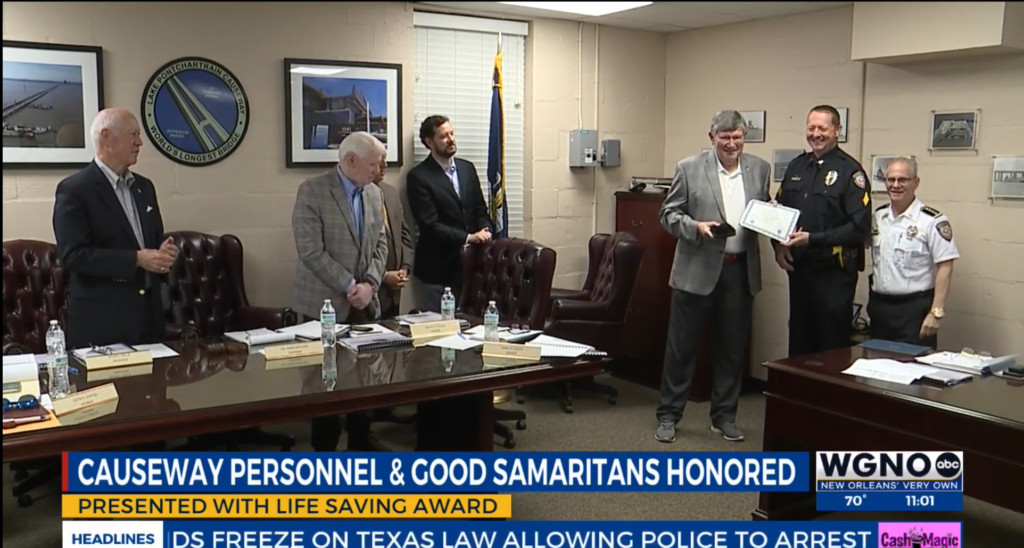 Life Saving Award given to good Samaritans for heroic rescue on ...
